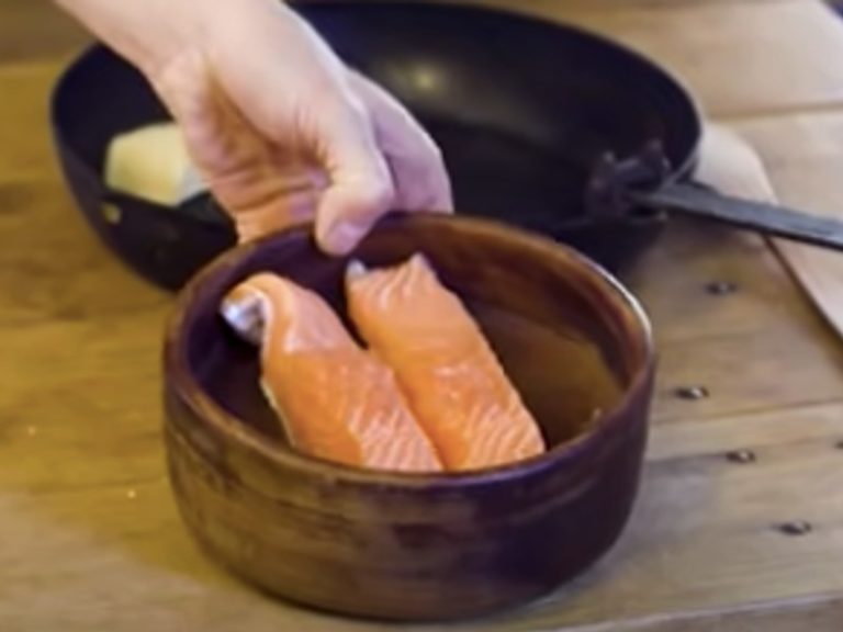 Man shows how to cook commonplace meal medieval peasants ate and the ...