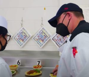 Army culinary specialists give in-depth look at how they feed 800 ...