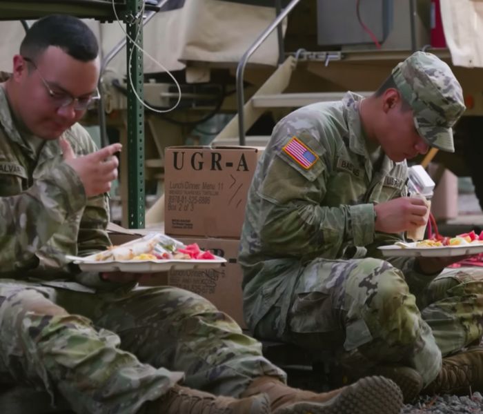 Army culinary specialists give in-depth look at how they feed 800 ...
