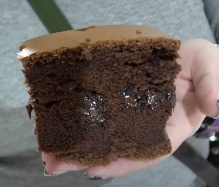 Baker earns over 72 million views by cutting through chocolate “jiggly ...
