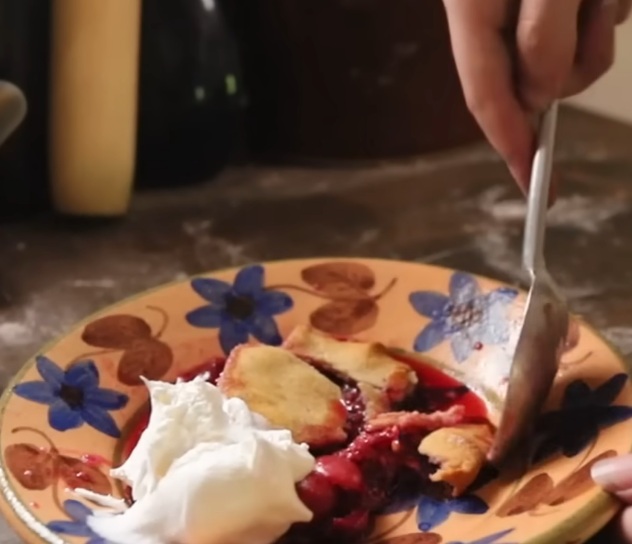 Woman recreates day in the life of an 1808 baker with old recipe for ...