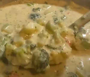 Easy recipe for broccoli and potato cheese chowder