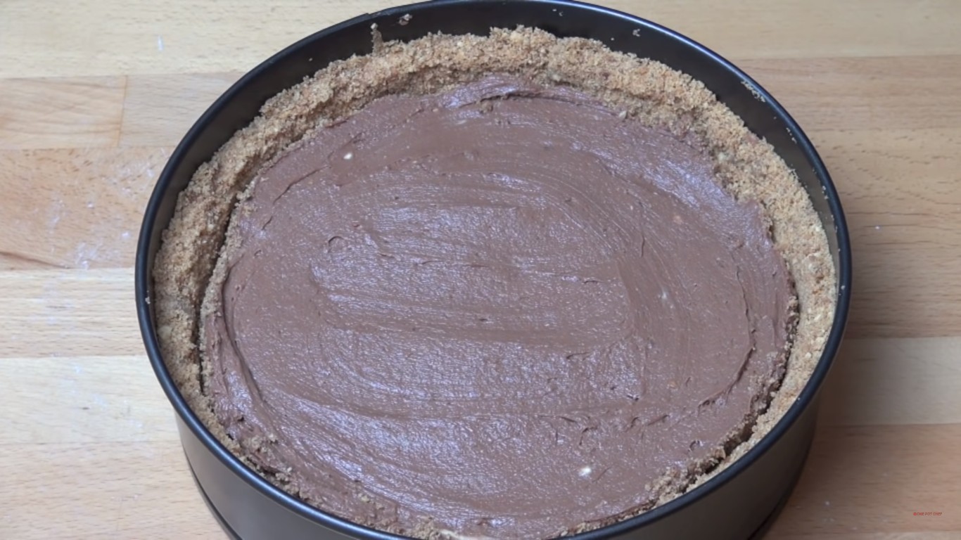 No bake nutella cheesecake is a rich and creamy dessert everyone loves