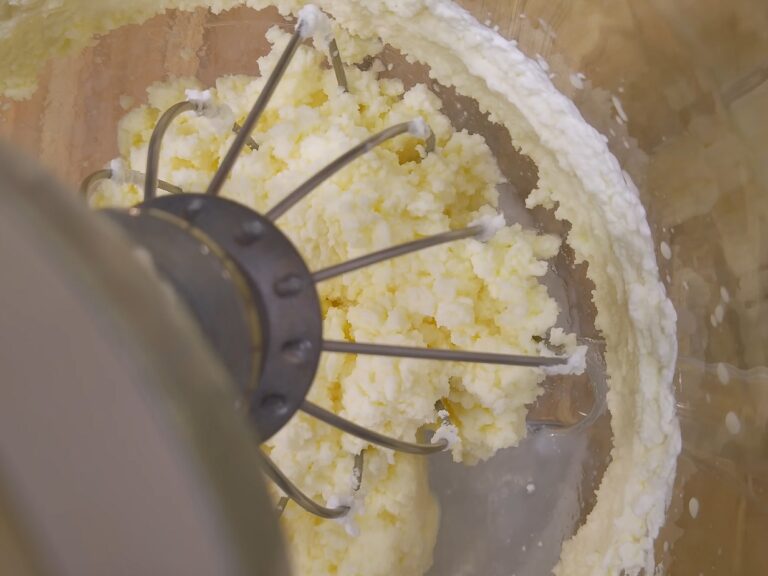 Chef shows the easiest way to make homemade butter in just 10 minutes ...