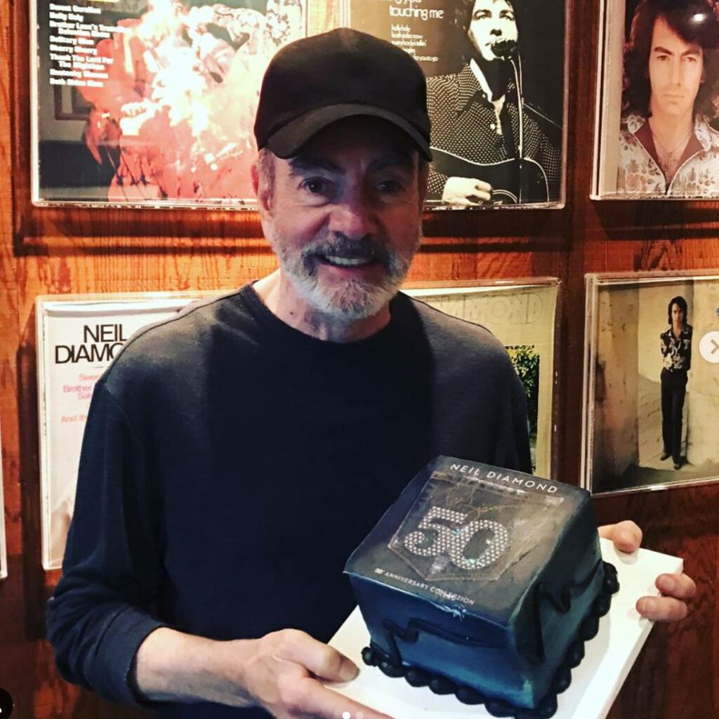 Jennifer Nettles performs one of Neil Diamond’s greatest hits making ...