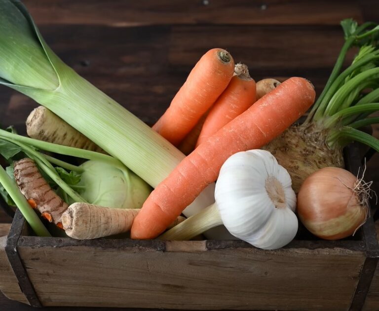 Simple recipe for homemade vegetable bullion paste earns 9M views