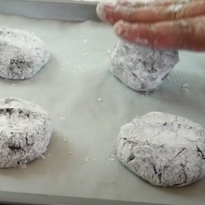 Woman shares her simple recipe for ‘decadent’ chocolate fudge crinkle ...