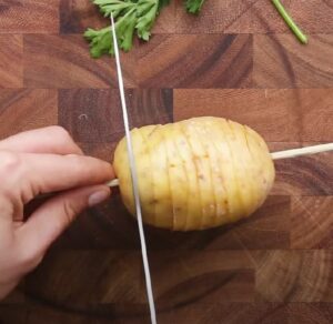 Recipe for mouthwatering “Tornado Potatoes”