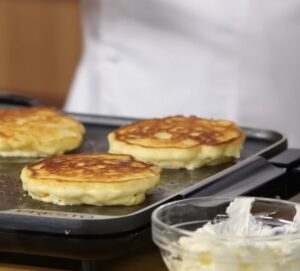 Chef’s recipe for “best pancakes” features 1 ingredient that’s separate ...