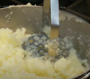 7 big mistakes people often make when cooking mashed potatoes