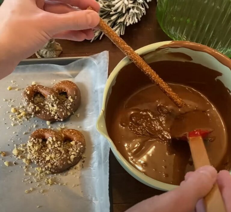Guy shows how to make “fast and easy” holiday treats with just a ...