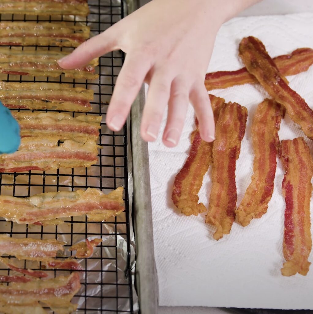 Do not fry bacon on the stovetop. Chef shares secret to get perfectly ...