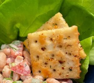 Man stuffs jar full of Saltines so he can make Mississippi “Swamp Crackers”