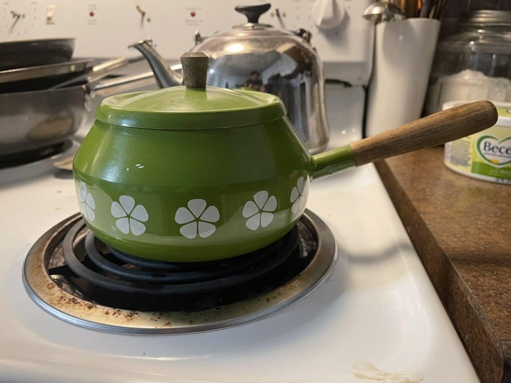 35 Vintage Kitchen Gadgets Your Grandma Couldn’t Go a Day Without